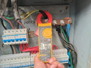 What is the three-phase unbalanced neutral current? - retonpower